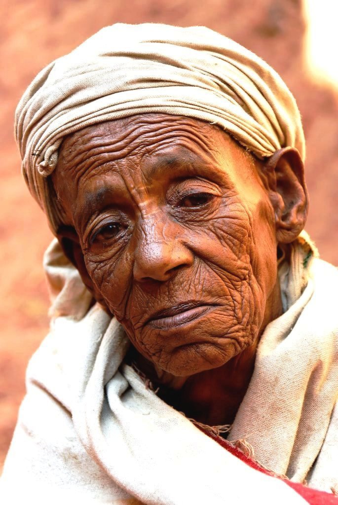 Lalibela-vieille-femme-du-wollo-2 – Site de la Parole de Vie